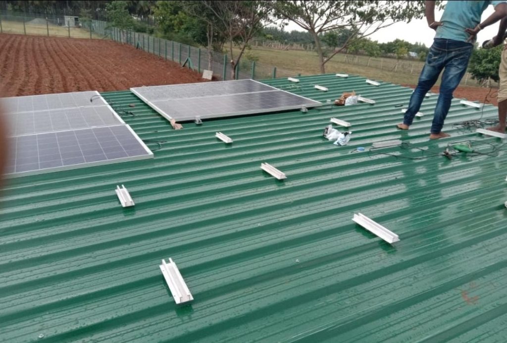 1 Solar Panel mounting kit with 300mm Micro channels – SuRCLe Solar ...